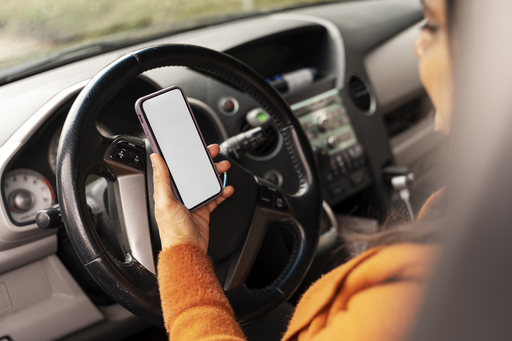Cell Phone Driving Laws Virginia - Wind Law, LLC